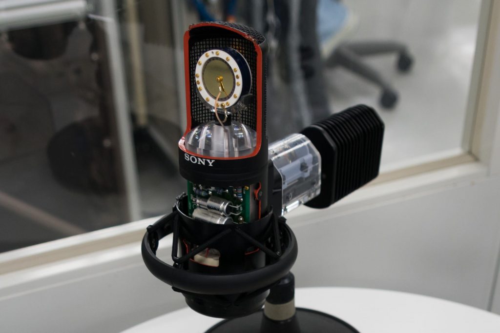 あの銘機がついに最終オーダーに!! Sony/C-800G/9X+AC-MC800G/9X !! - ROCK ON PRO