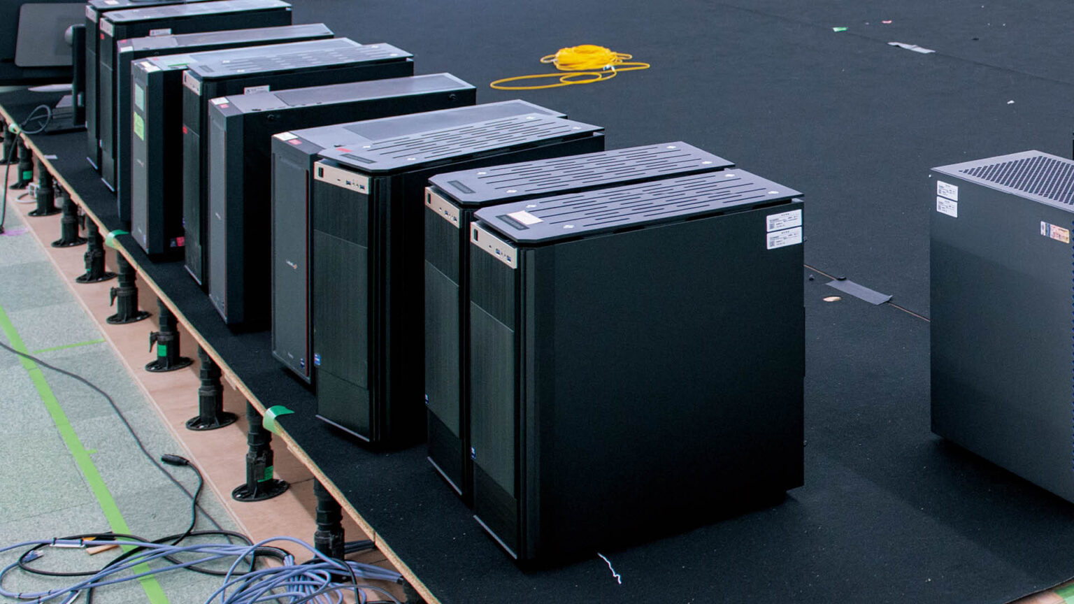 NTT IOWN / 世界初のリアルタイム3D空間伝送実験 - ROCK ON PRO